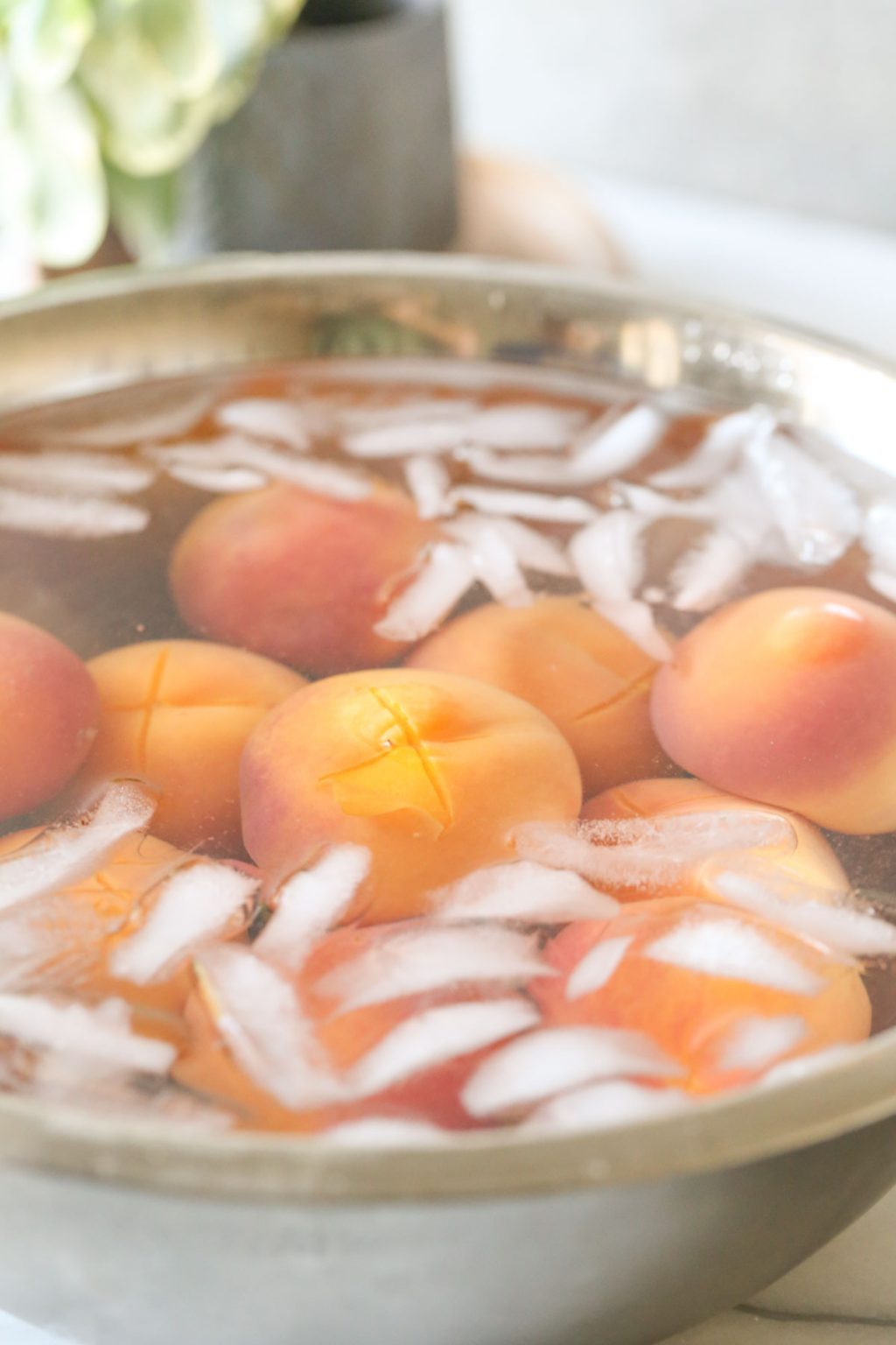 How to Peel Peaches the Easy Way - Lovely Little Kitchen